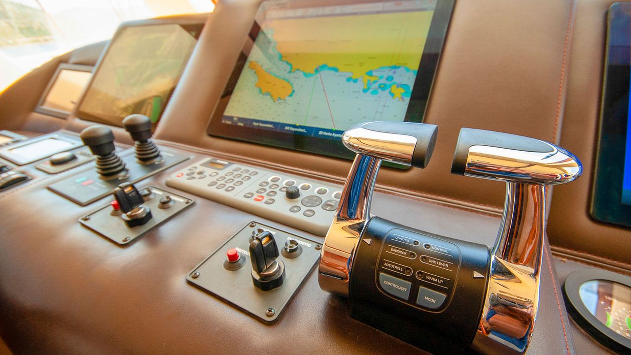 Importance of Properly Training to Safely Use Radar on a Yacht